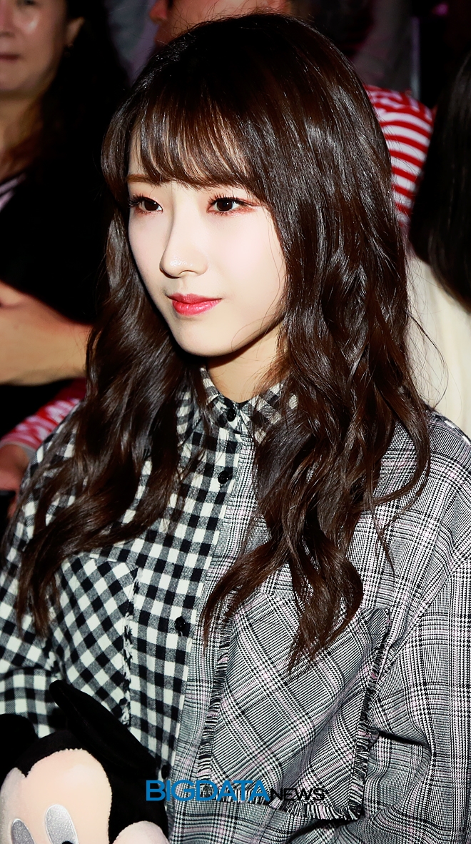 Big포토 이달의 소녀loona 하슬 여신이 존재한다면 조하슬이 아닐까요