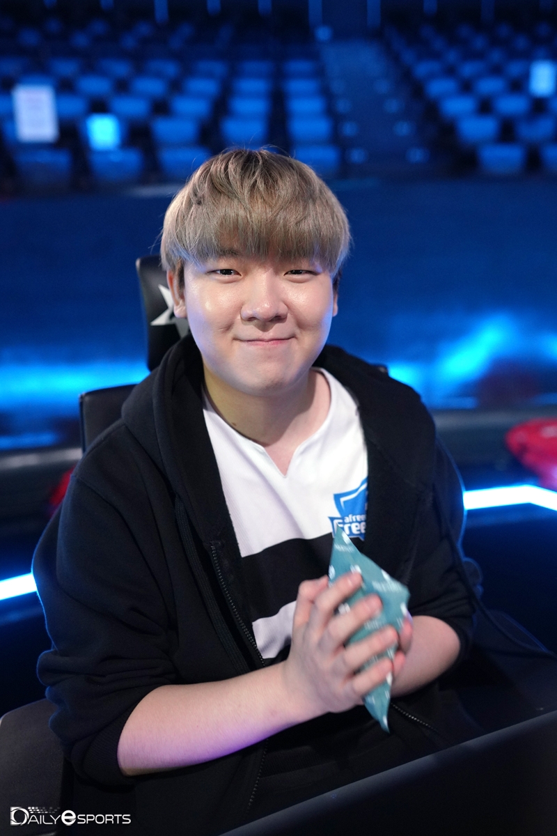 포토 스피릿 이다윤 자신 있습니다