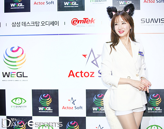 포토 Wegl 신예지 팝스타 아리