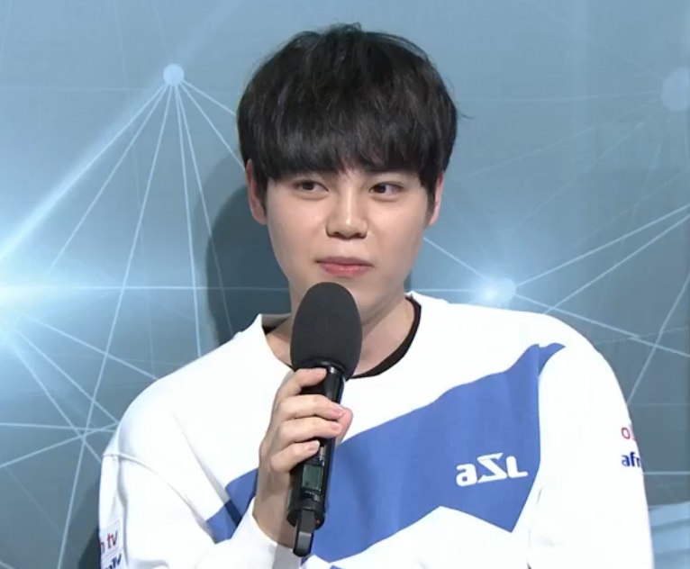 Asl 김윤환 친형 김정환이 저그전 도와줬다