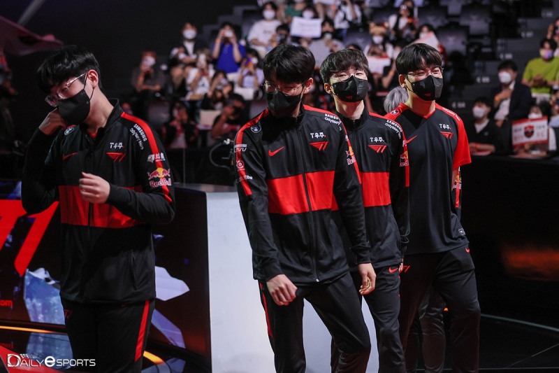 Lck T1 시즌 첫 경기서 농심 잡고 첫 승 거둬