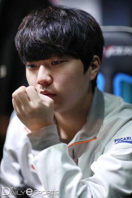 포토 Kt 썸데이 김찬호 스멥 잡는다