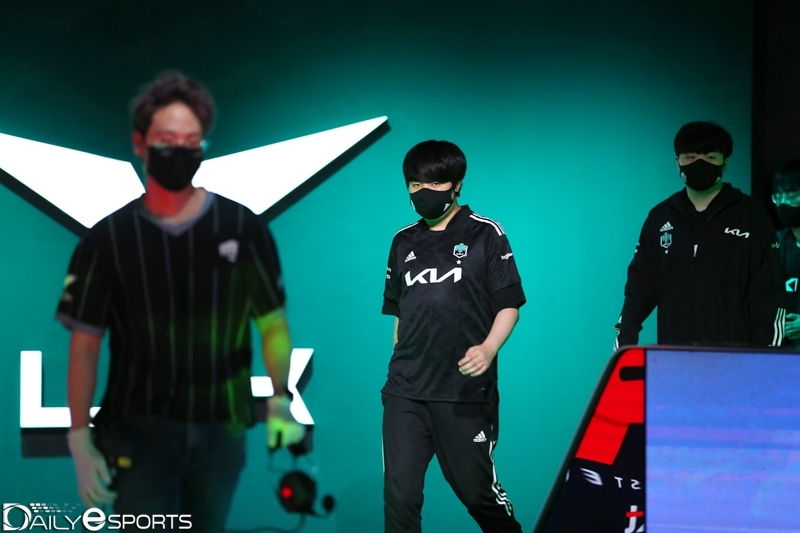 Lck 대규모 라인 스왑 보인 담원 기아 아프리카 완파종합