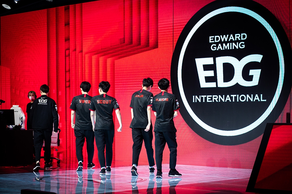 Lpl 노트 Edg 3년 만에 결승 진출롤드컵도 직행종합