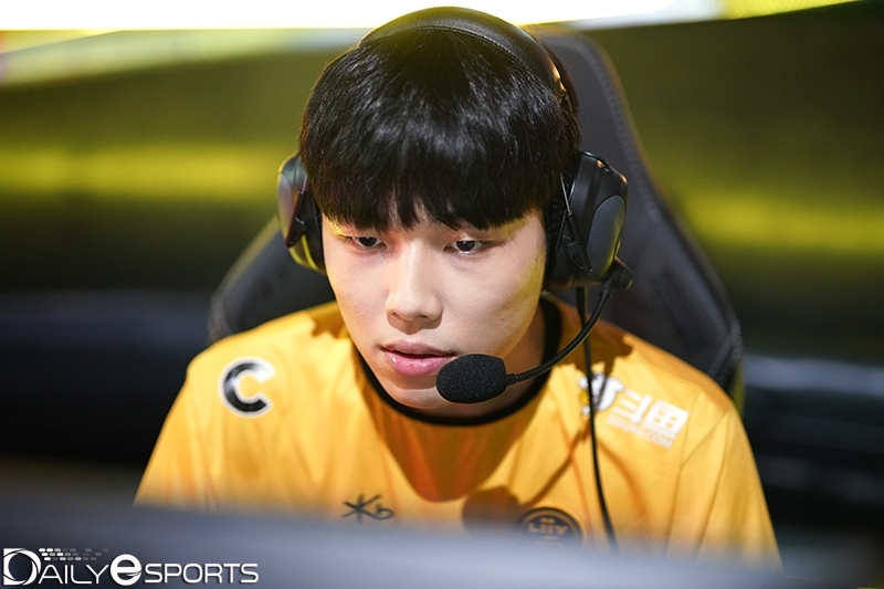 롤드컵 선발전 케넨 성장 앞세운 리브 샌박 한화생명에 1세트 선취