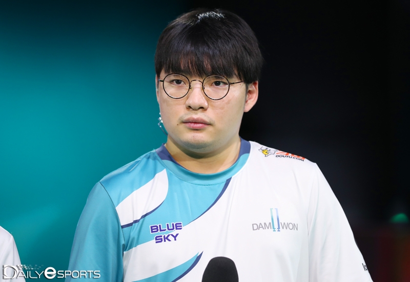 롤챔스 담원 베릴 조건희 나는 최하위에 있는 선수